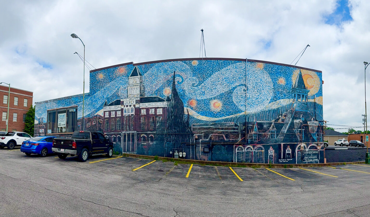 Fun Things to Do in Clarksville, Tennessee: Murals, Museums, Markets & More